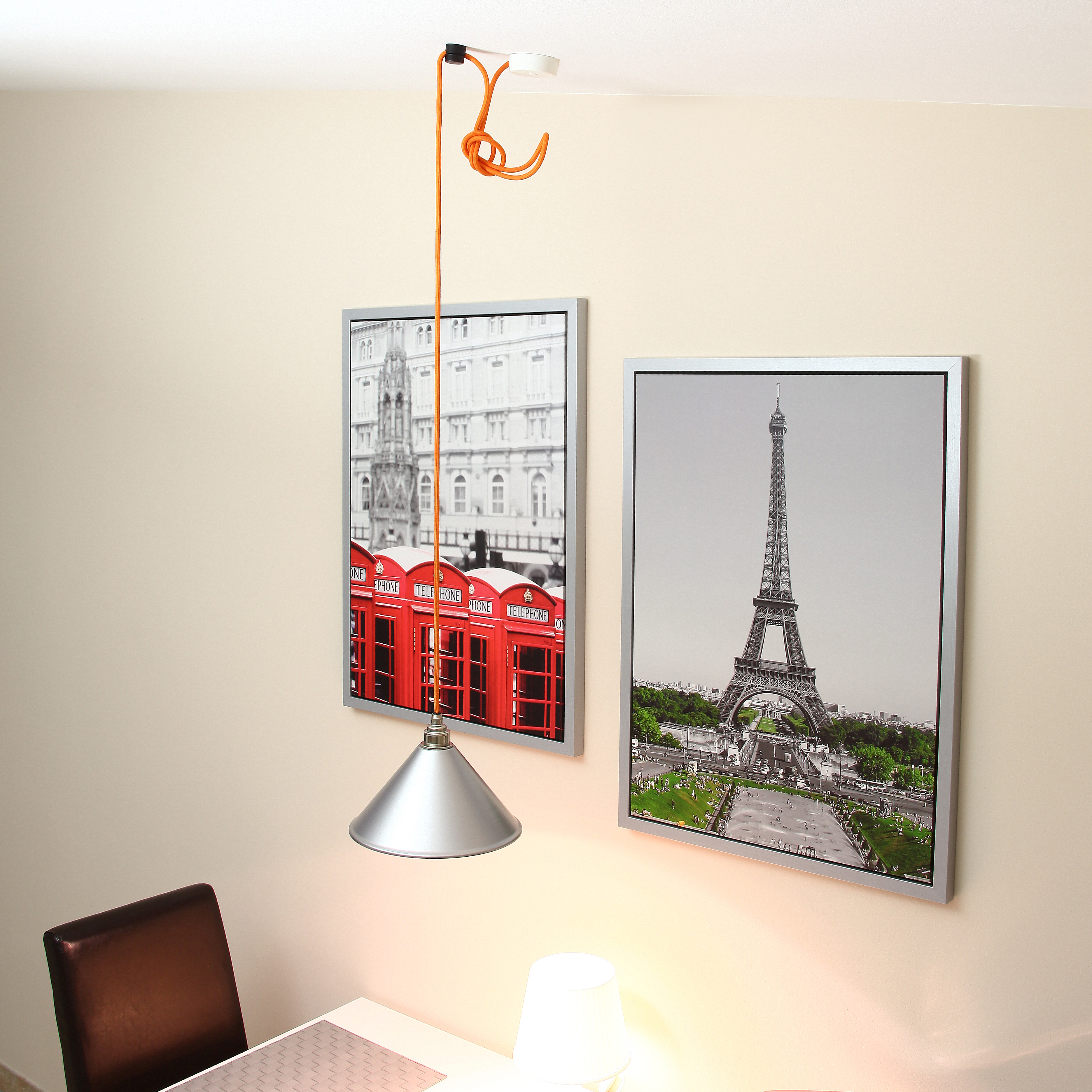 Distanz Aufhanger Lampe